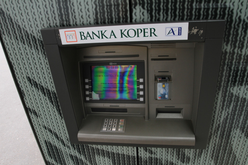 Vse glasnejše so govorice, da naj bi Markovec ostal brez banke